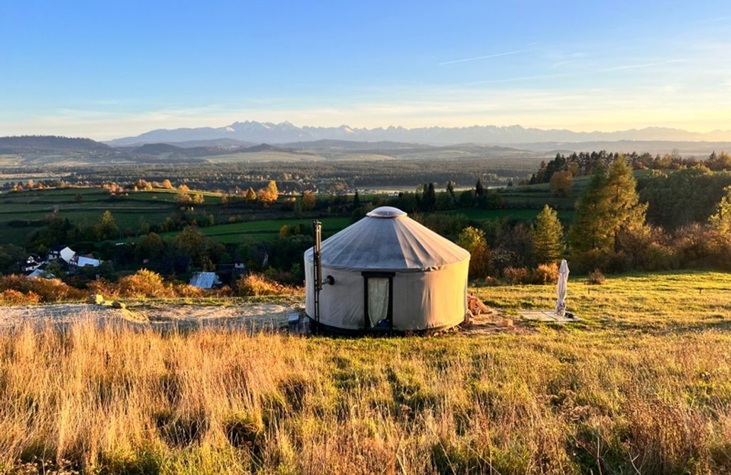 Dzikość Serca - Jurta z widokiem na Tatry | AMAZING Glamping Knurów! 🤩