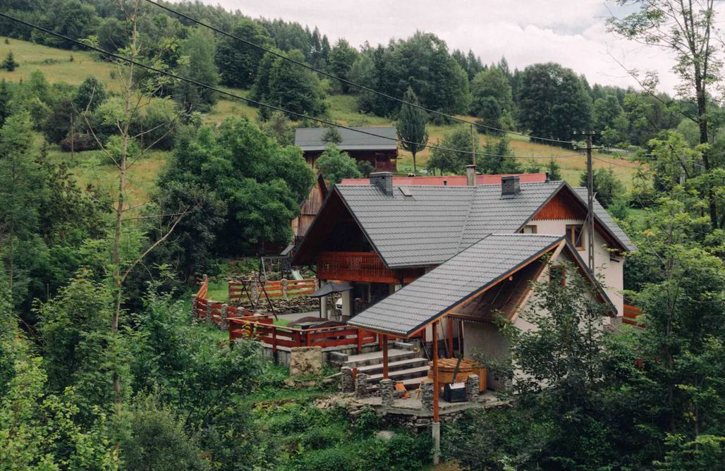Domek przy Strumyku Rajcza | Cabaña en los árboles CON ENCANTO Rajcza 🏡