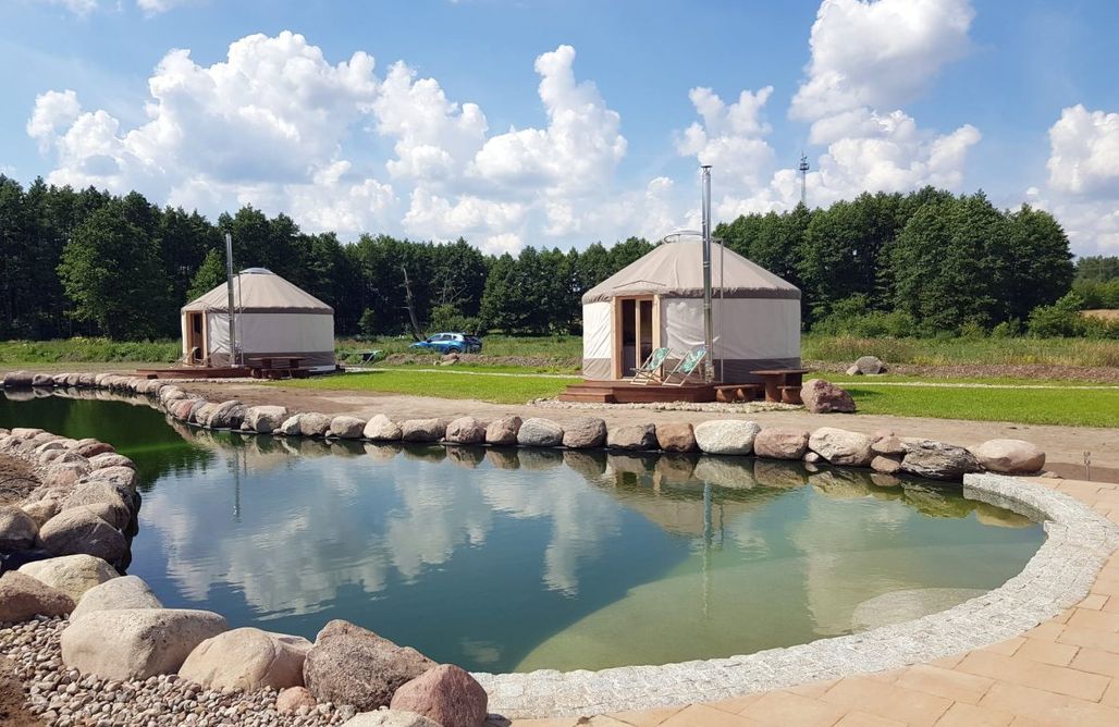 Ale Wioska | NIEZWYKŁY glamping Świercze! 🤩